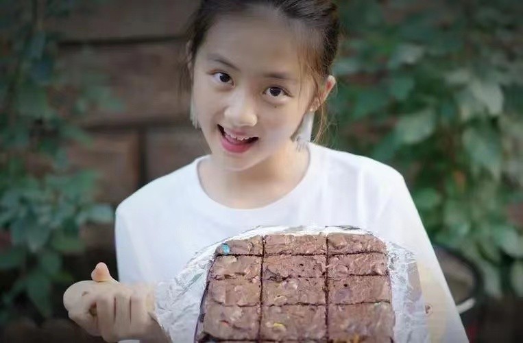 The appearance of Cecilia Cheung's eldest son is controversial. Whose ...