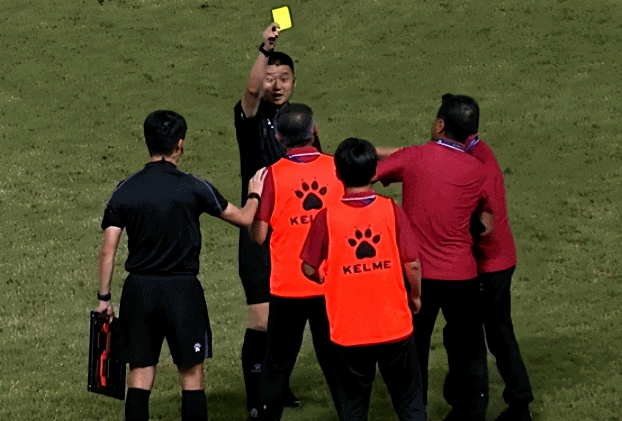 Duan Xin asked the referee to be a big mouth, but regretted it ...