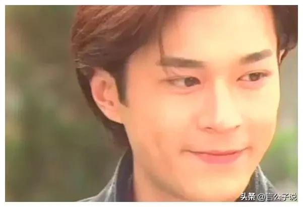 The 7 male stars with "beautiful dimples" are highly recognizable and ...