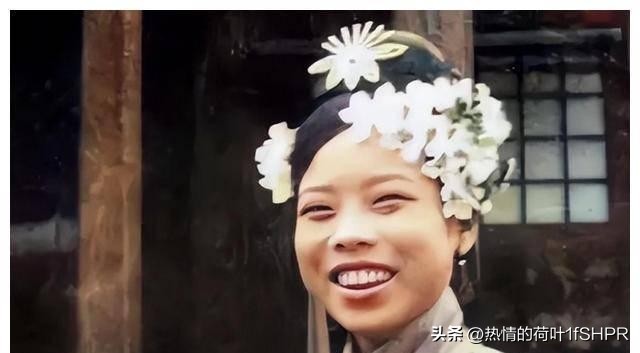 In 1905, Wang Weiqin was skinned alive and tortured to death. A rare photo of him facing the ...