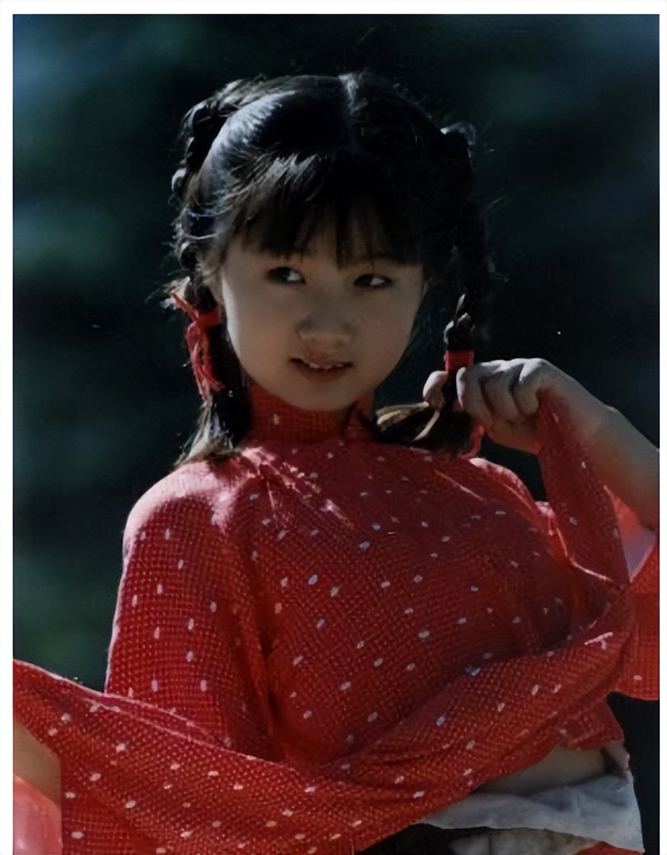 "Glass Beauty" Jiang Xiaohan: Married to a childhood sweetheart, gave ...