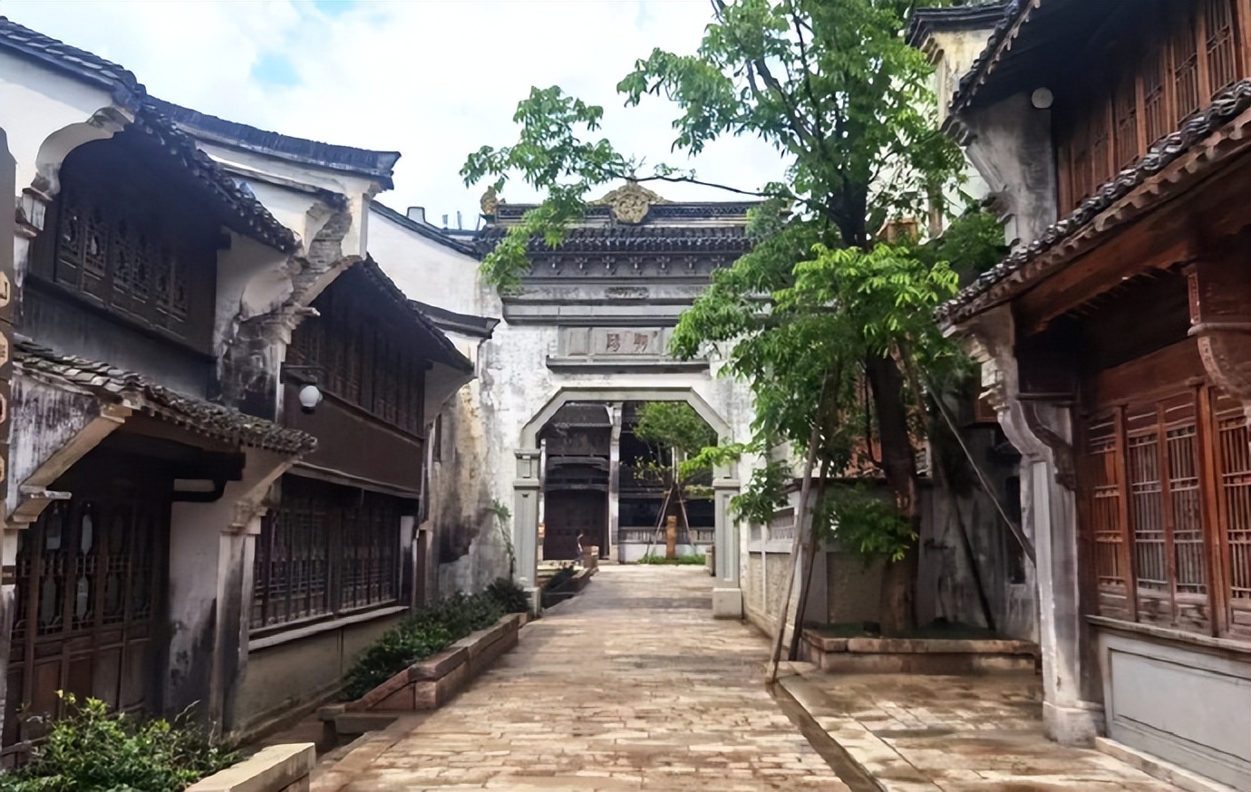 Continue to roam the ancient town, is Puyuan fashion ancient town worth ...