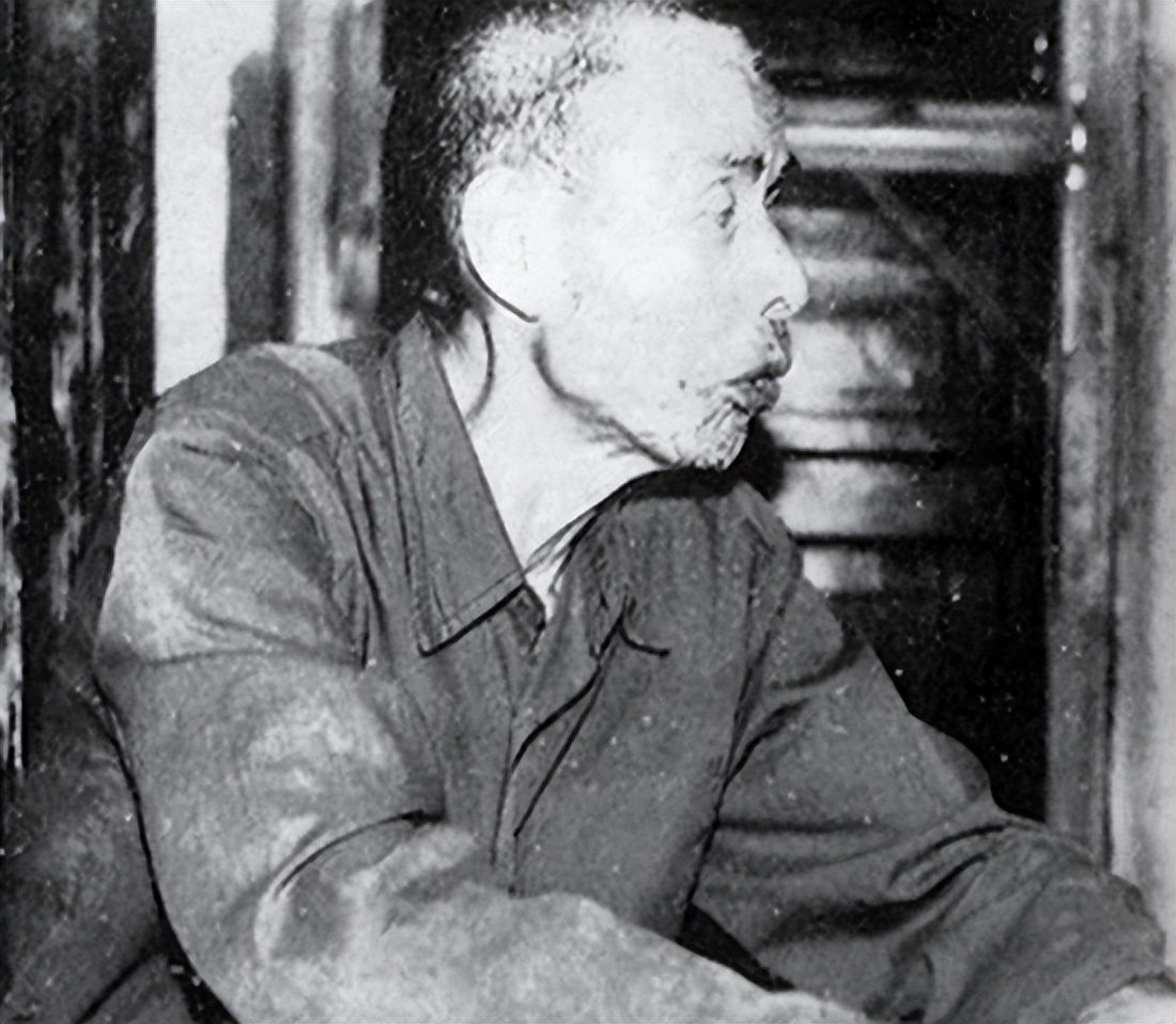 In 1977, when Li Min returned to Shaoshan, he burst into tears when he ...