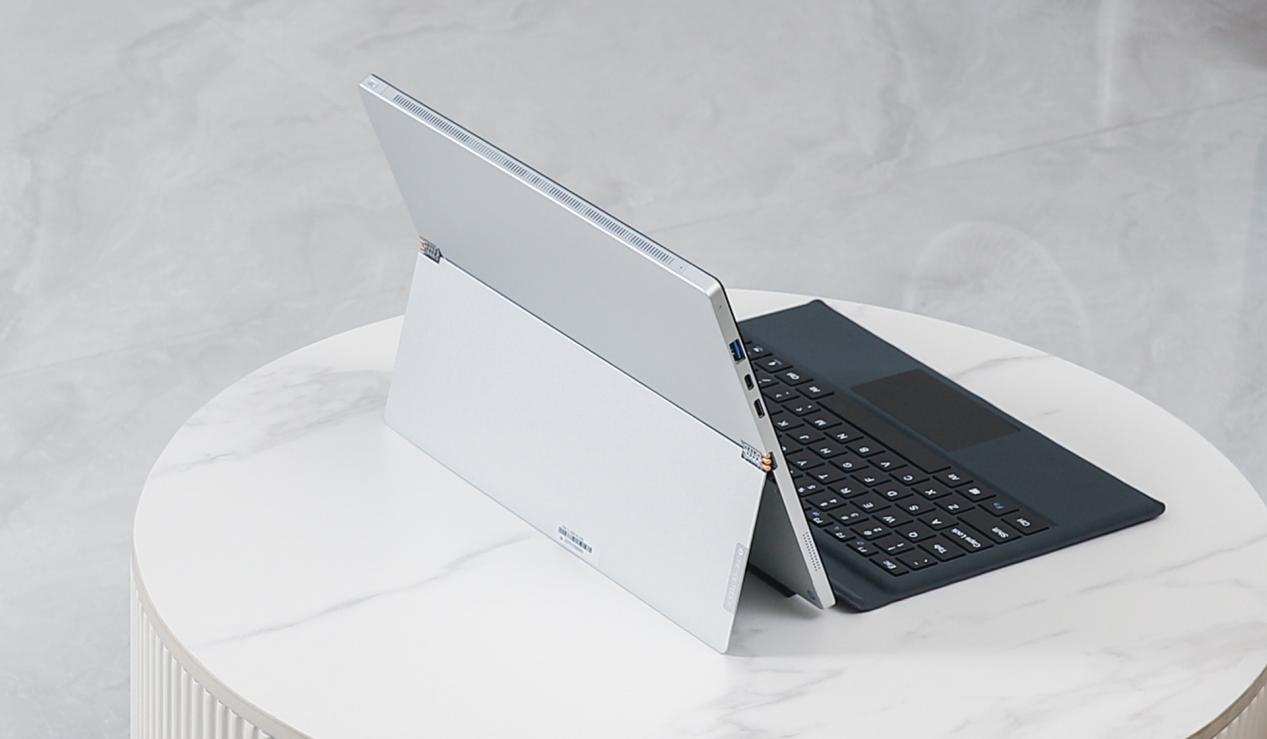 Are traditional notebooks replaced?N times lighter in weight ...