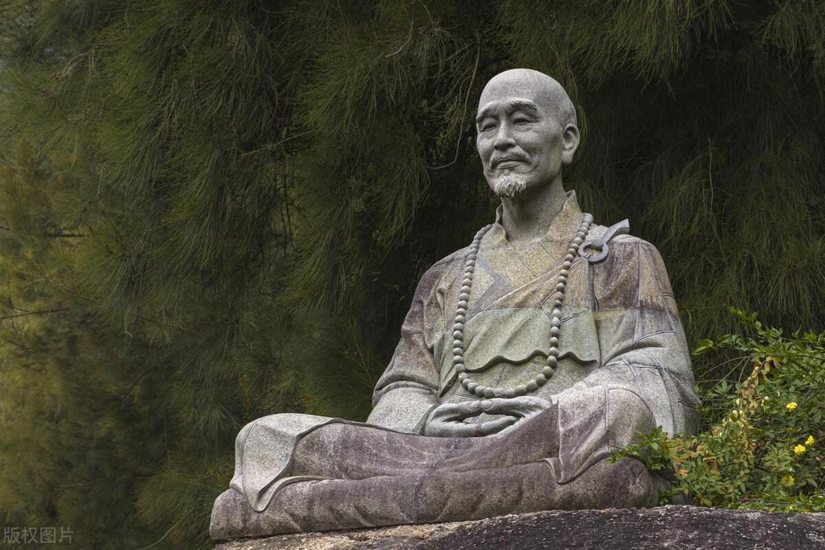 Master Hongyi: Live in groups and guard your mouth, sit alone and guard ...