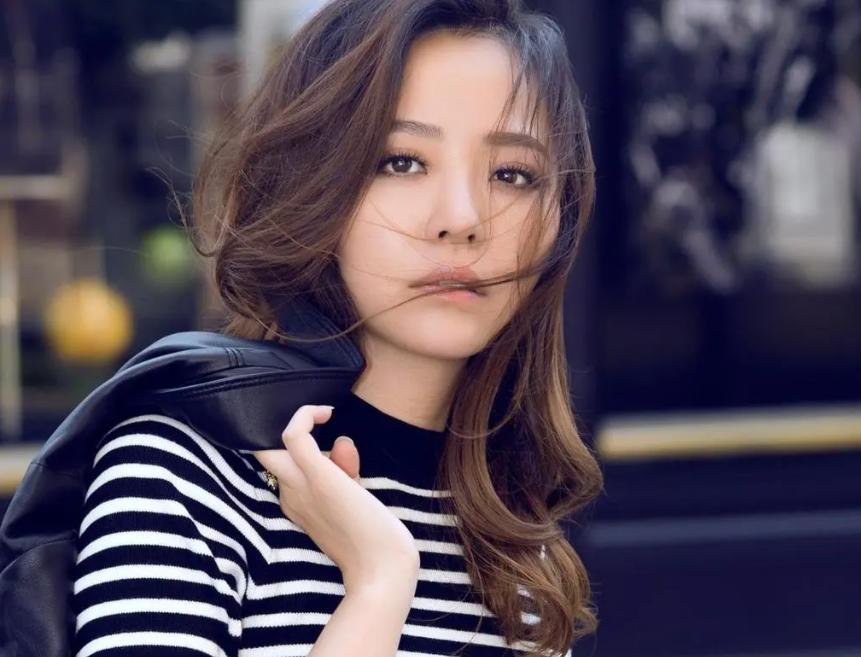 Due to frequent scandals with Wang Xiaofei, Zhang Yingying was mistaken for Zhang Jingying. She ...