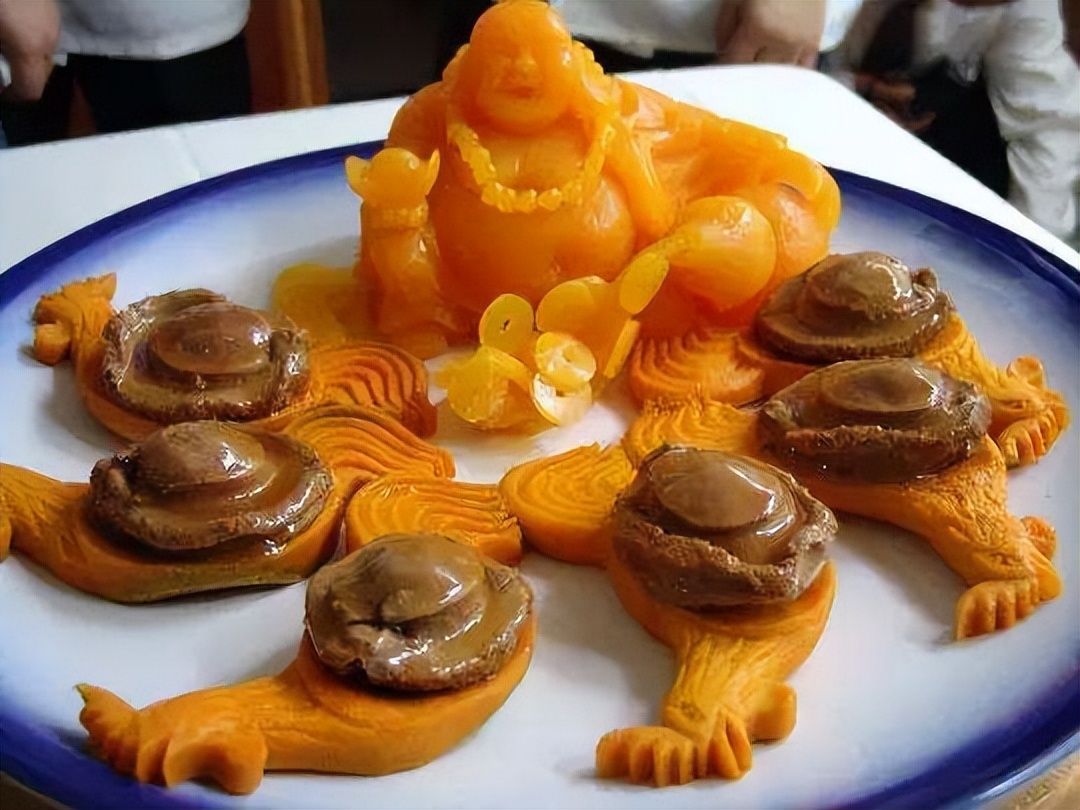 Taste the traditional Chinese delicacy—Shandong cuisine grilled abalone ...