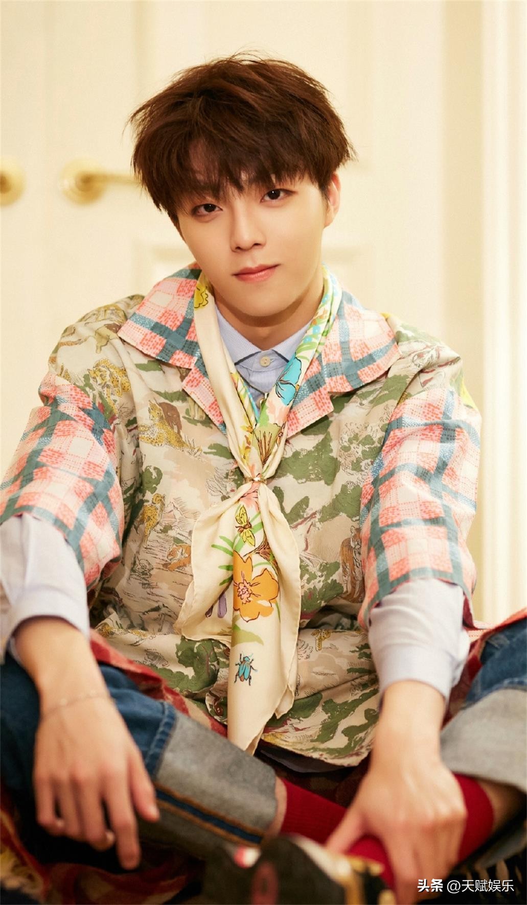 Life and work photos of Chen Linong, a male pop singer and film actor ...