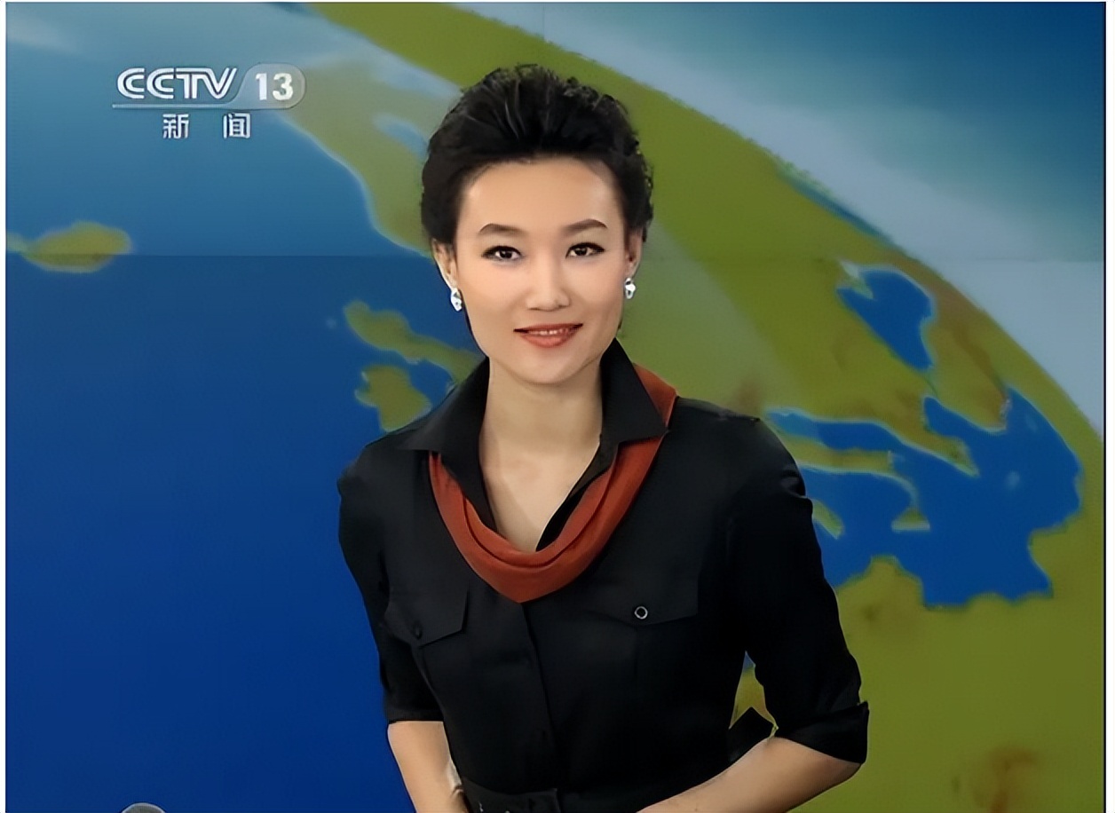 CCTV female anchor Li Zimeng: There are tears behind the scenery, 45 ...