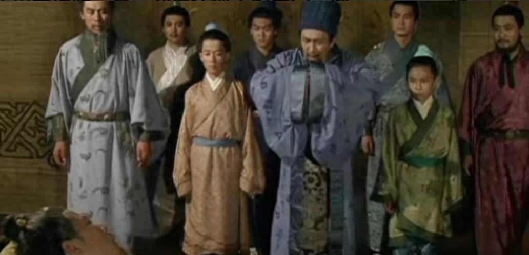 A surprising glimpse in the official history: Liu Bei left Zhuge Liang ...