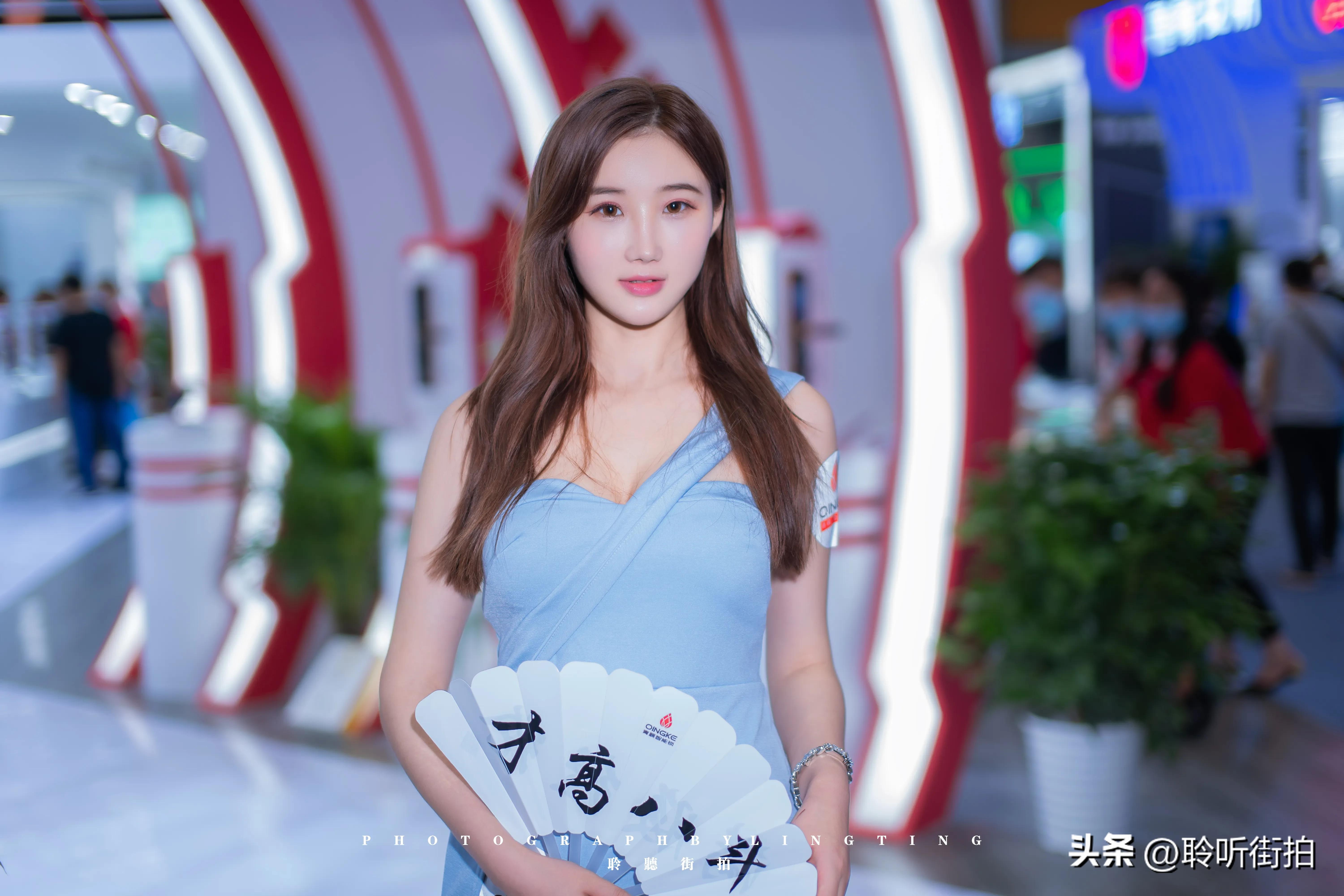 Exhibition Model: Lulu - iMedia