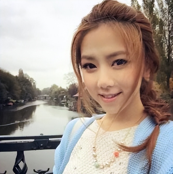 Deng Ziqi officially announced a new album after three years ...