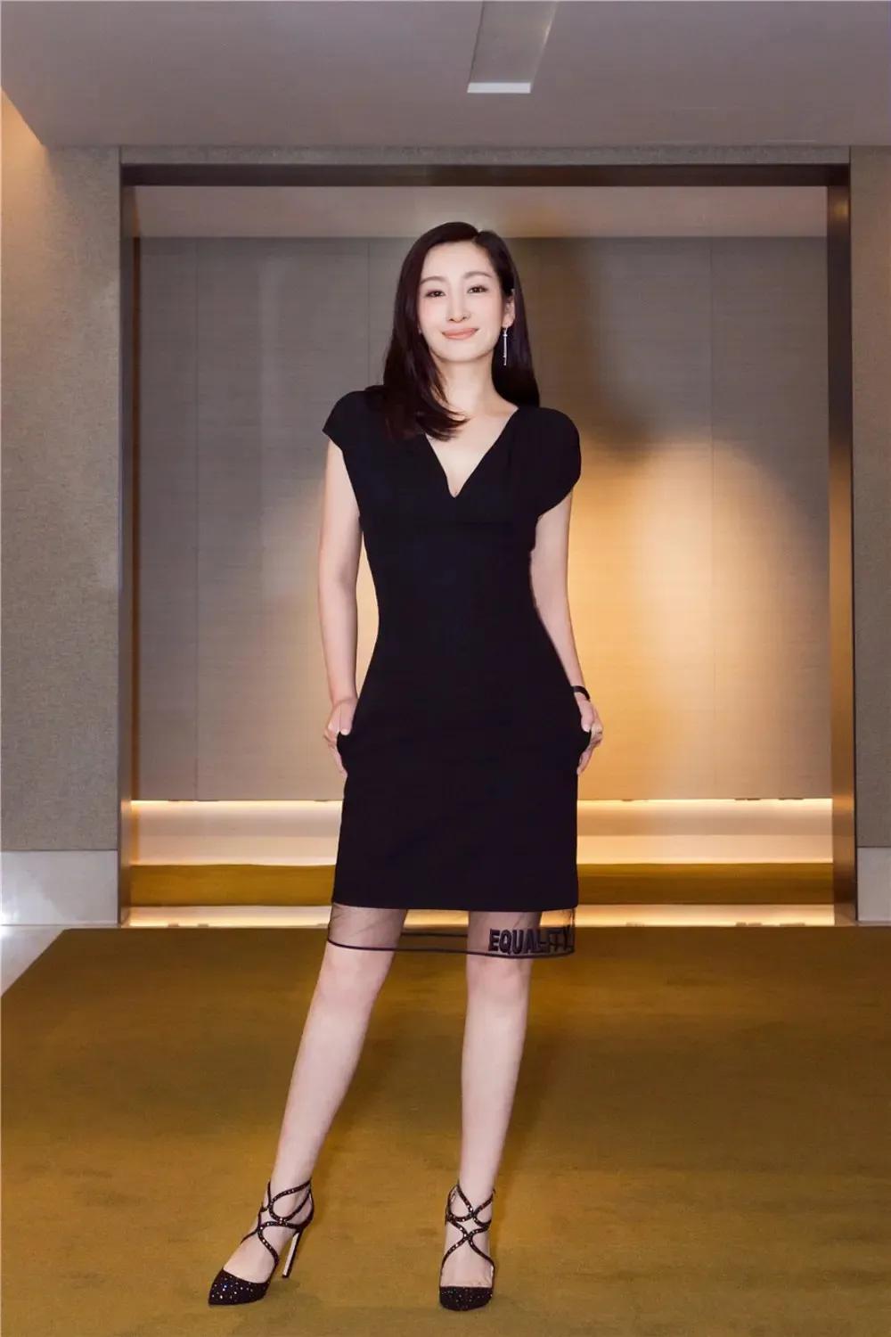 Qin Hailu's photo shoot - iNEWS