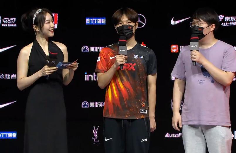 FPX defeated OMG to advance to the next round, Care made EDG panic, Beifeng: Brother Pheasant ...