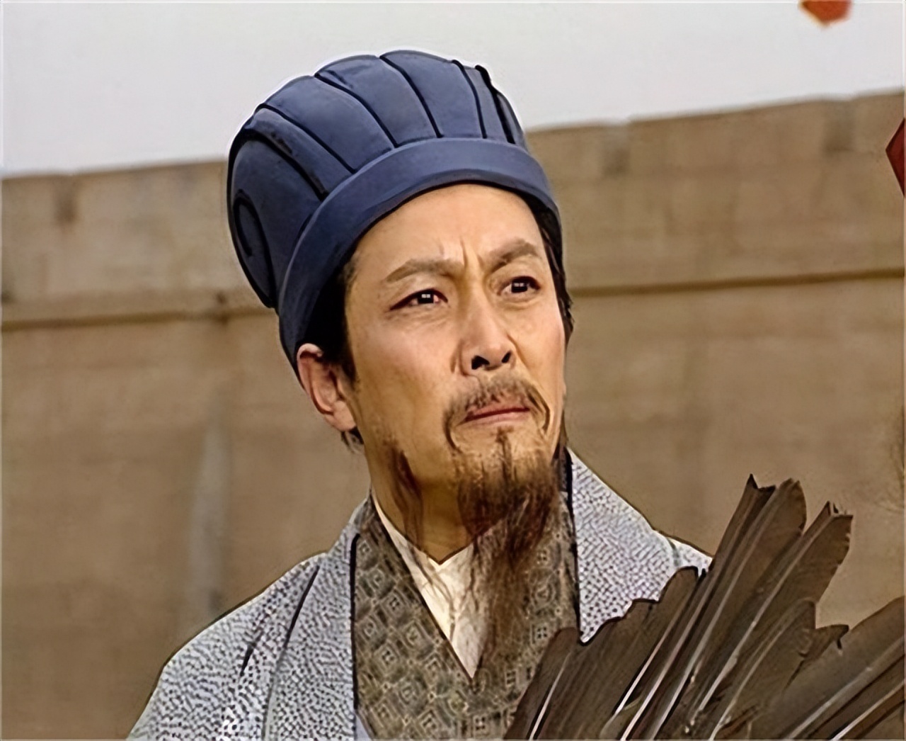 Before Zhuge Liang died, Liu Shan sent someone to ask 2 questions. Only ...