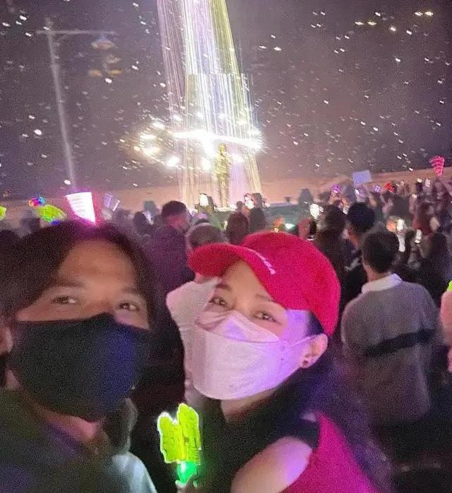 Shu Qi attends Feng Delun's concert and details the past of the two ...