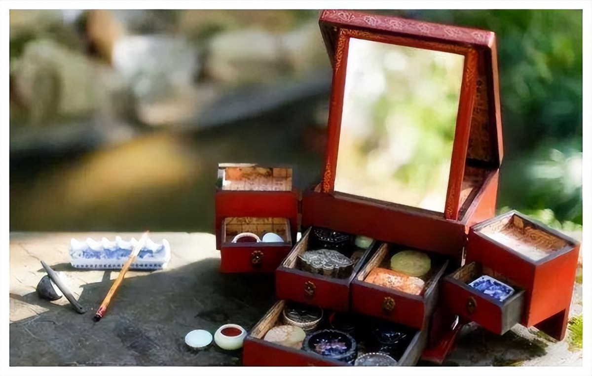 Research on Ancient Chinese Court Cosmetics - iMedia