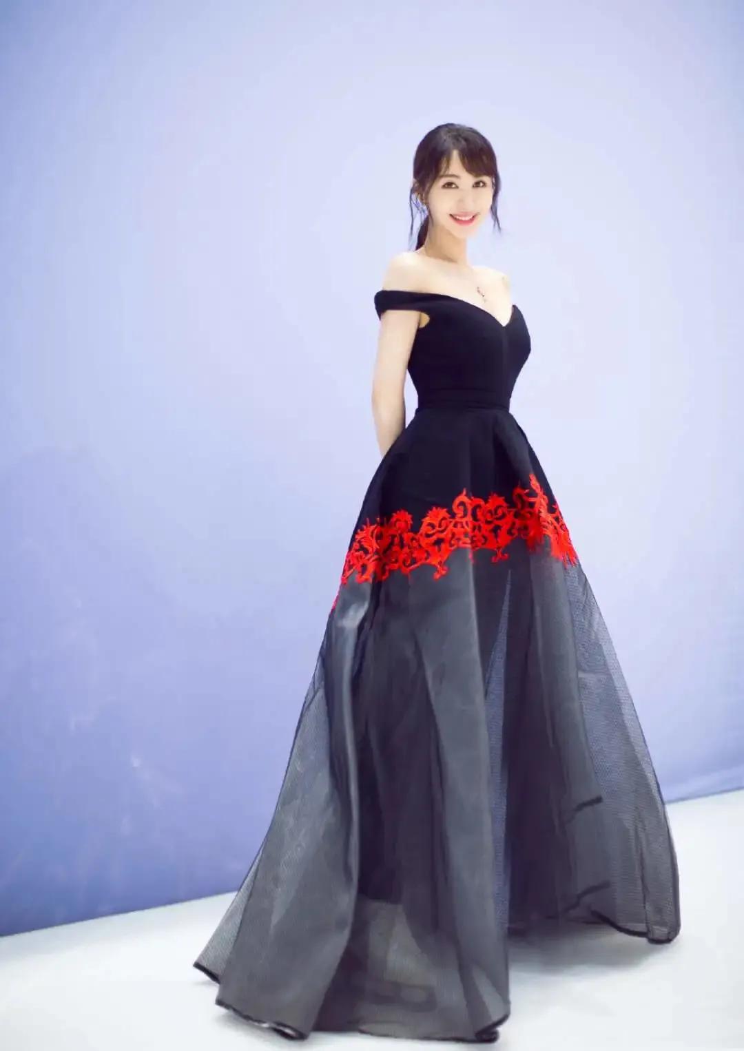 "Corgi Butt" Li Fei'er's Journey to Fame, Regaining Her Career ...