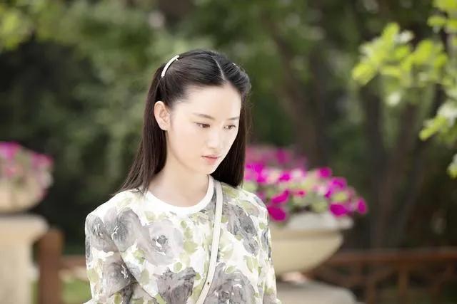 Guo Xiaoting debuted for 23 years. Except for the cute and loyal little ...