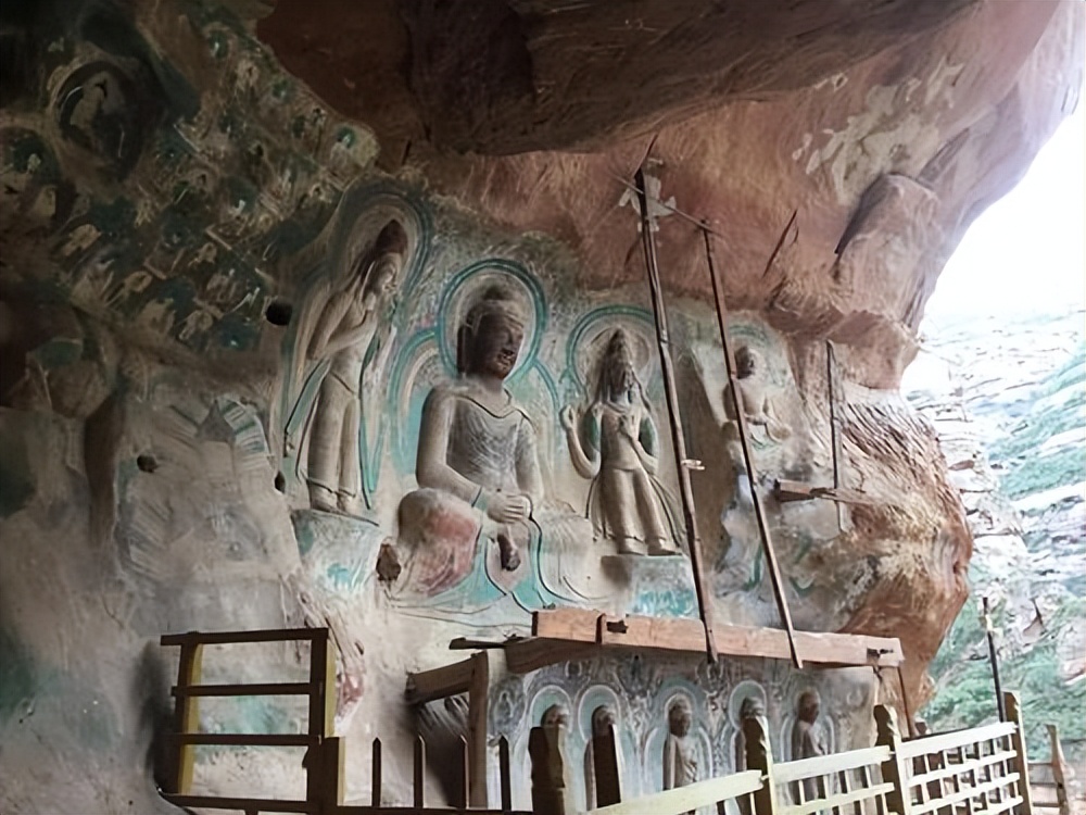 What routes are worth sharing for Bingling Temple hiking? - iNEWS