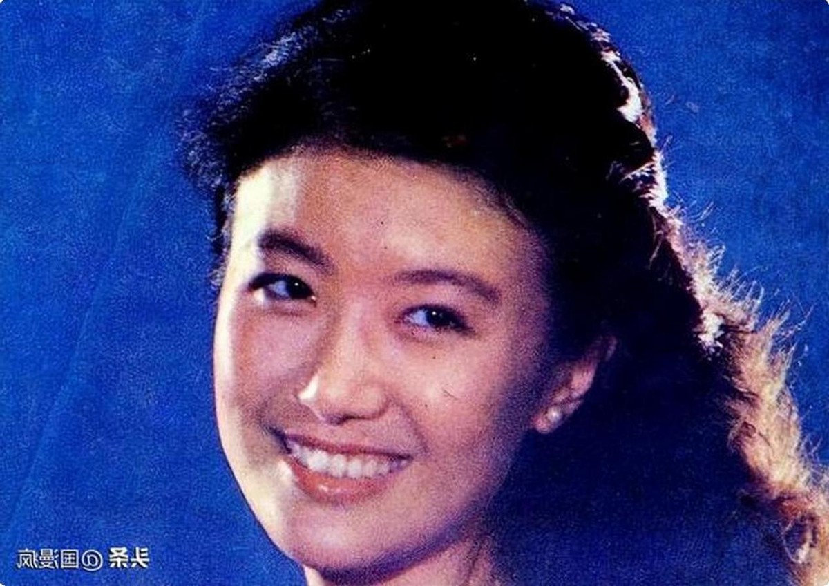 "National Daily" Li Xiaobing: Her second marriage gave up CCTV for her ...