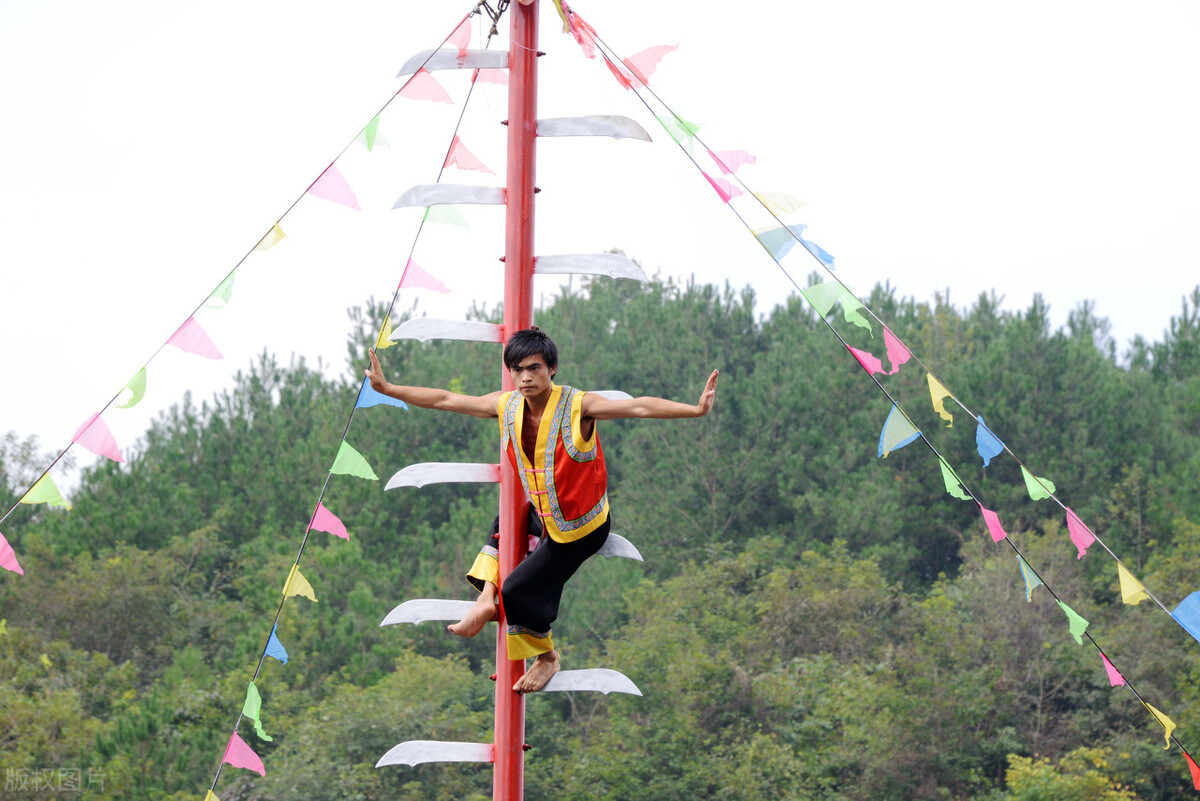 Have you ever seen a real "mountain of knives" or "sea of fire"? - iMedia