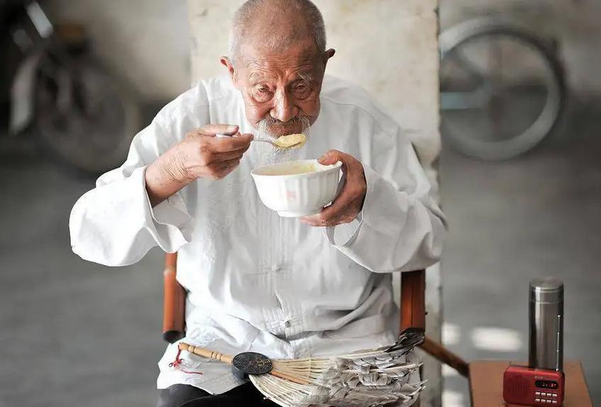 China's "Longevity King" Gong Laifa: He never married and lived to 133 ...