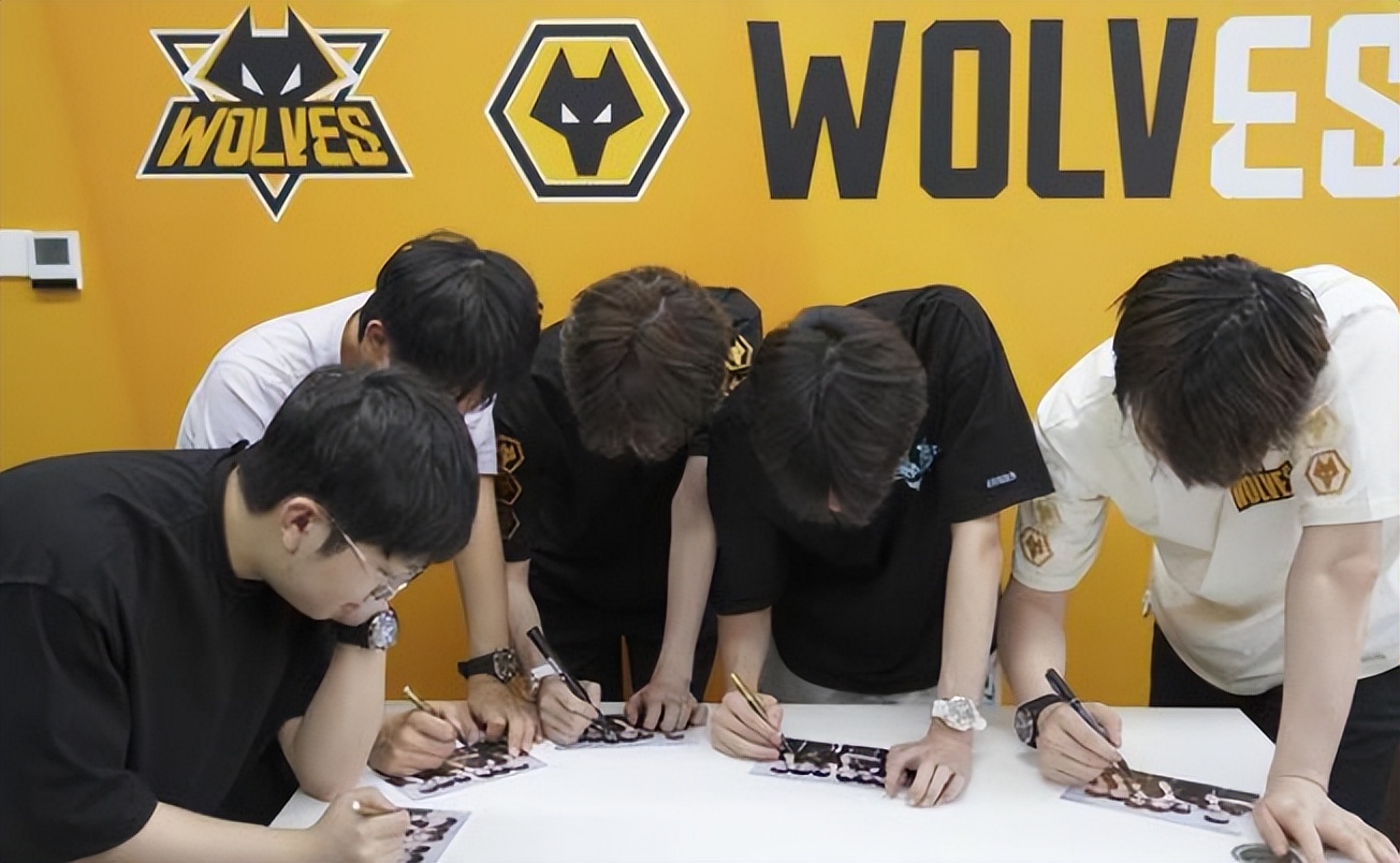 The Chongqing Wolves are not in good shape, and FLY's performance is ...