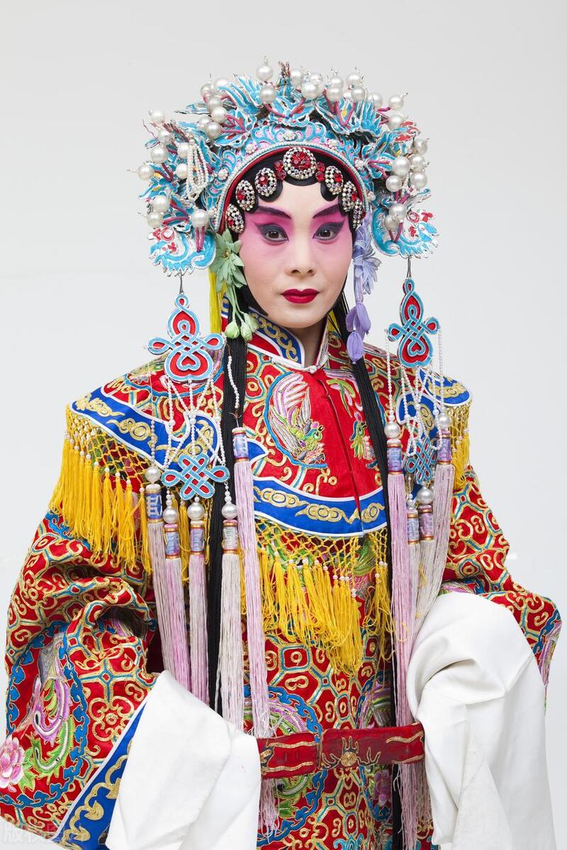 Concubine Yang: The Legend and Influence of Dance in the Tang Dynasty ...