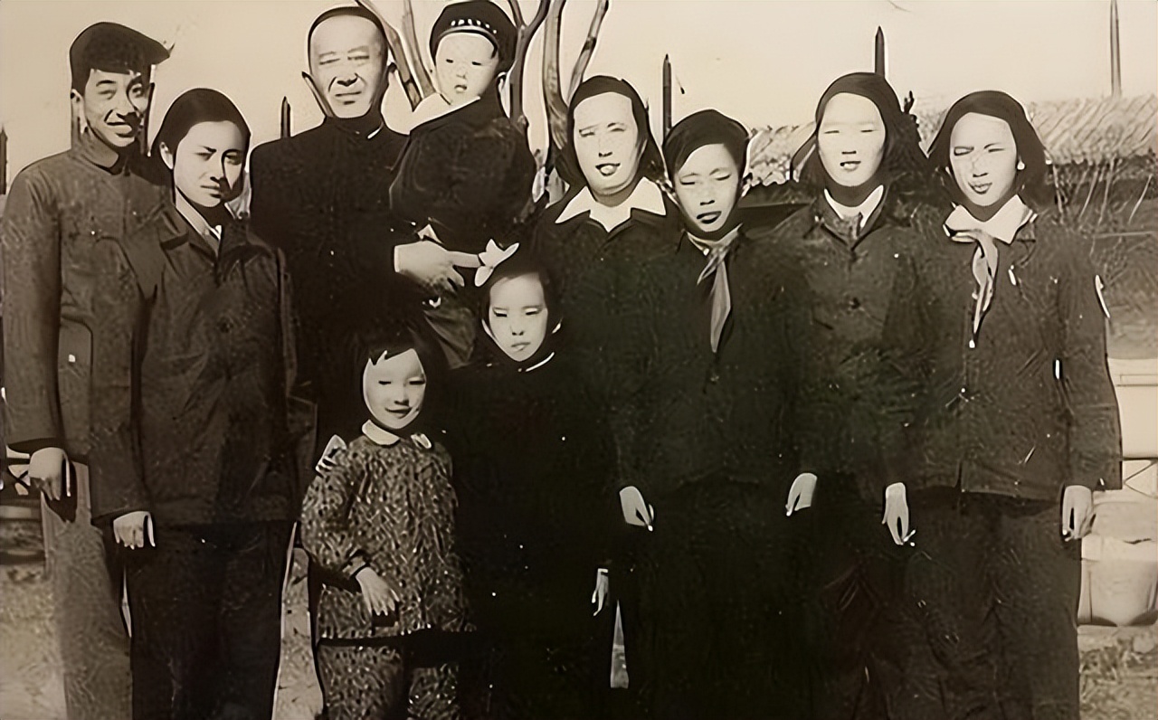 He is the son of Luo Ruiqing, the founding general. He was imprisoned ...