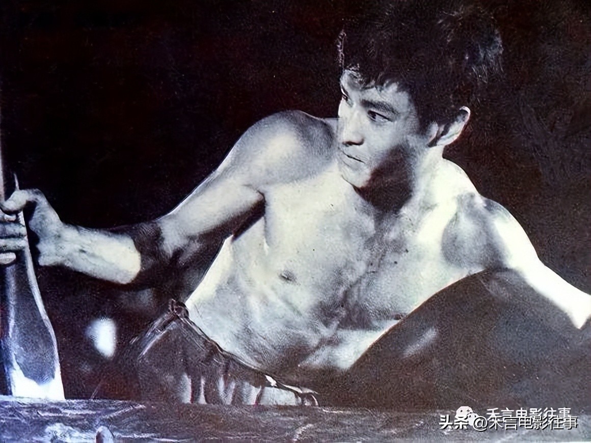 In the 1980s, the story of Chen Rui, a young student in the southern ...