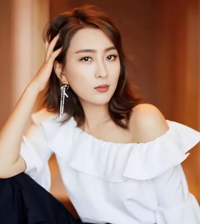 Huang Yiqing exploded Ma Su's "pornographic photos" again: the gold ...