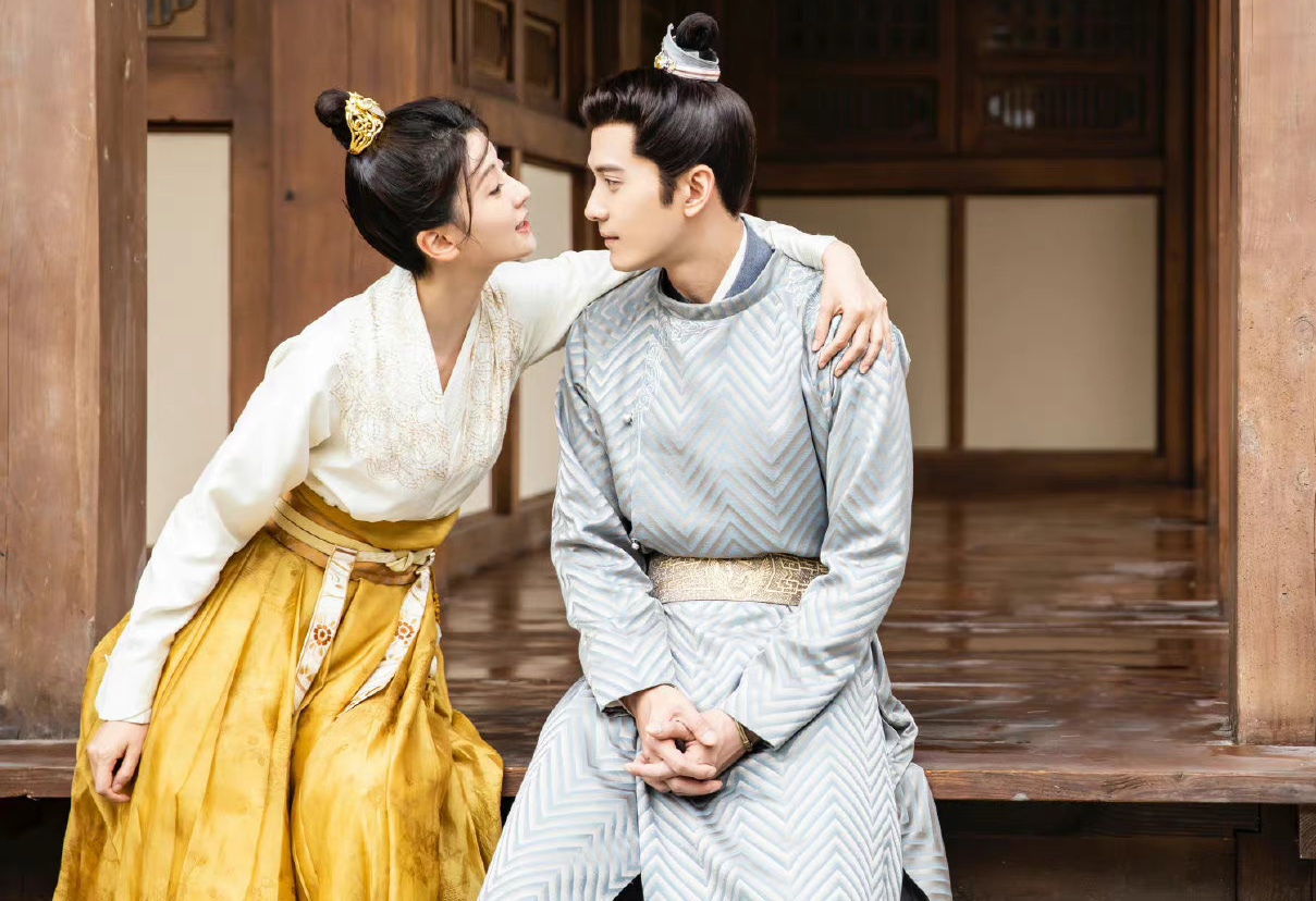 After "Yan Yu Fu", Xu Zhengxi officially announced the new drama. After seeing the heroine ...