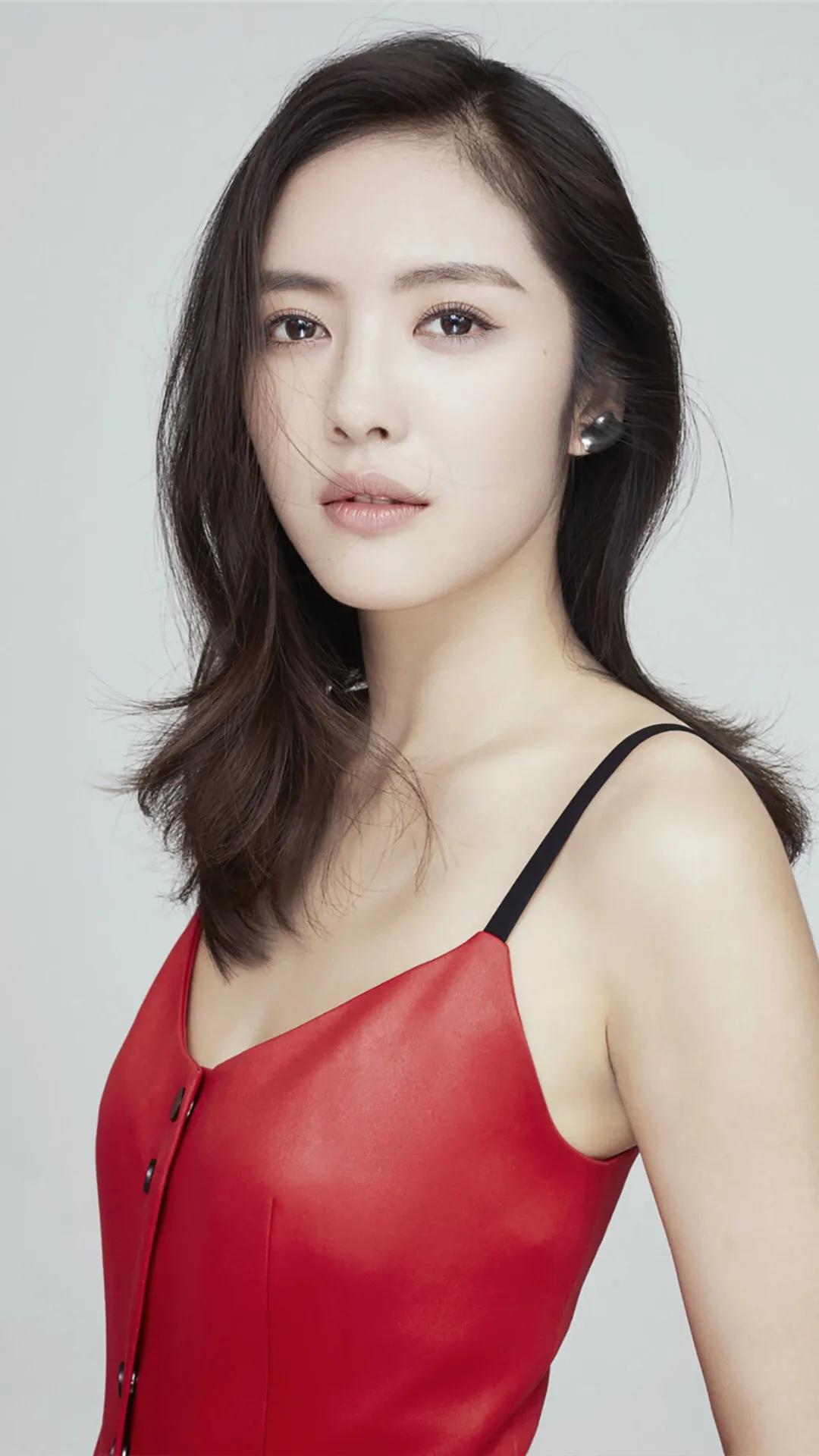 Cai Wenjing is so beautiful - iNEWS