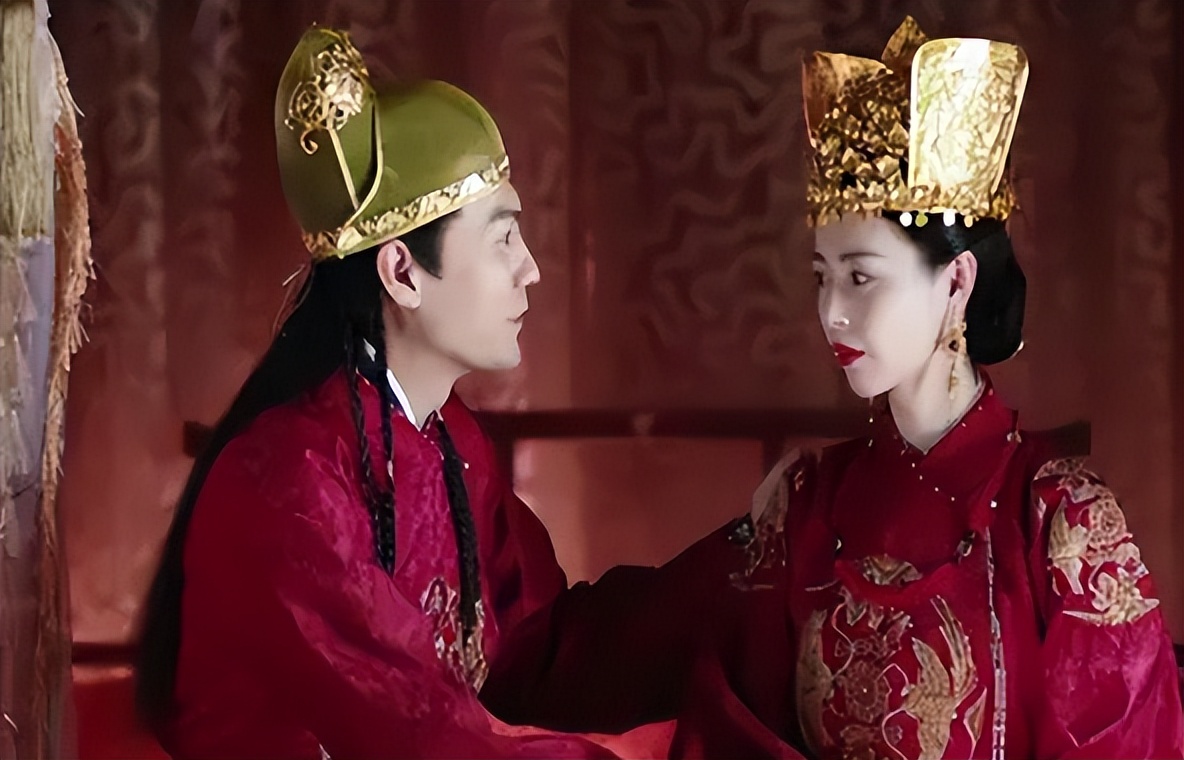 After the death of the emperor, the queen said to the minister: I will ...