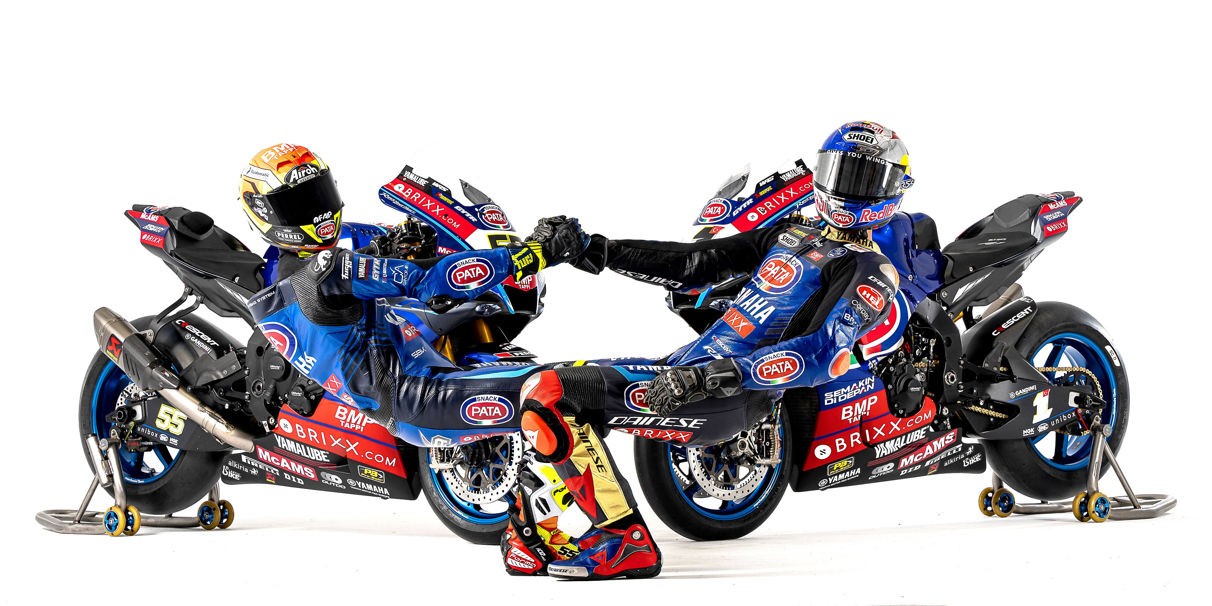 WSBK 2022: Yamaha YZF-R1 Factory Racer Close-Up - iNEWS