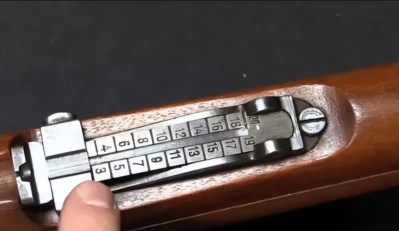 Liao 13-style rifle, once the pinnacle of domestic weapons, with a ...