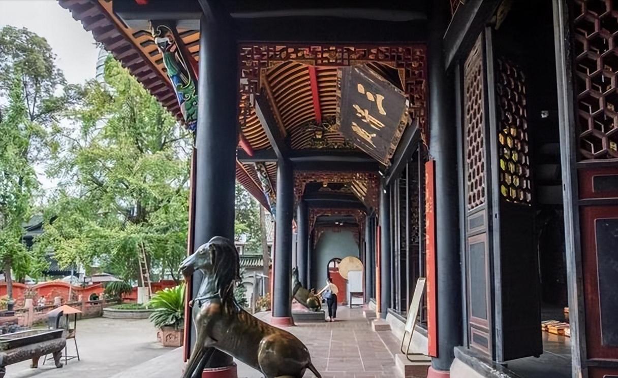 Chengdu: A tourist city with multiple charms - iNEWS