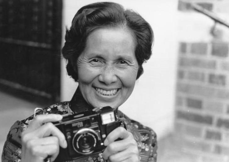 In 1953, Mao Zedong visited the North Peak of Hangzhou, encouraging Li ...