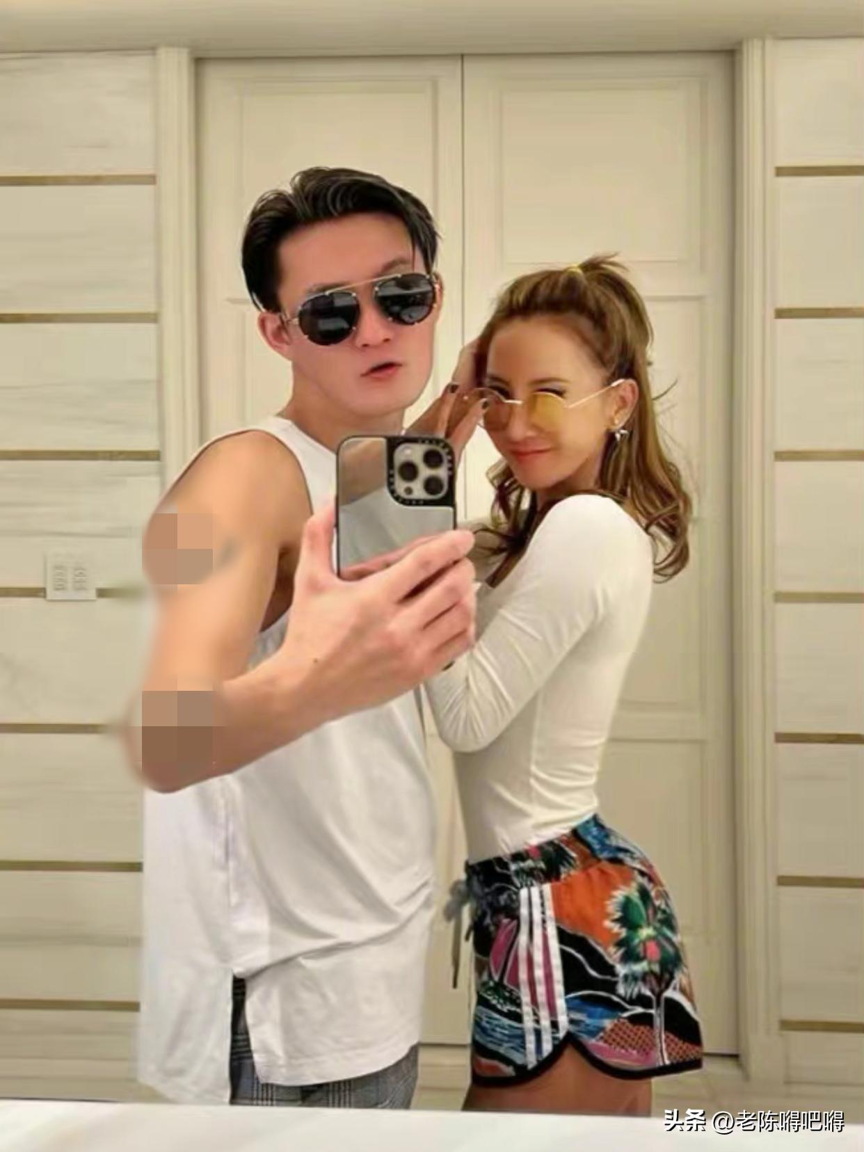 47-year-old Coco Lee is still hot in a suspender skirt, showing intimate photos with sportsmen ...