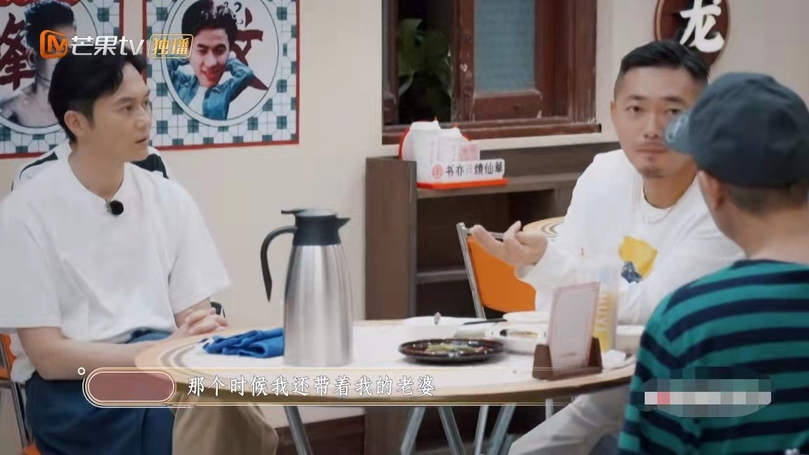 "Night in Big Wan Chai" Chen Xiaochun incarnates as a rainbow spirit ...