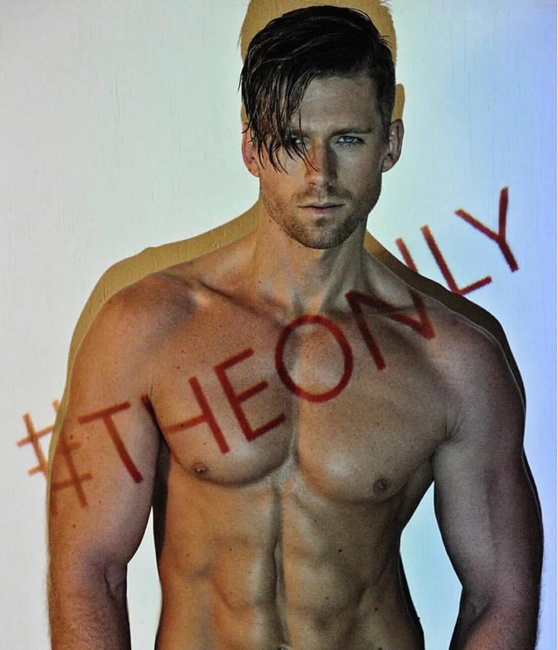 The different life of American high-value male model Go dancer Steven ...