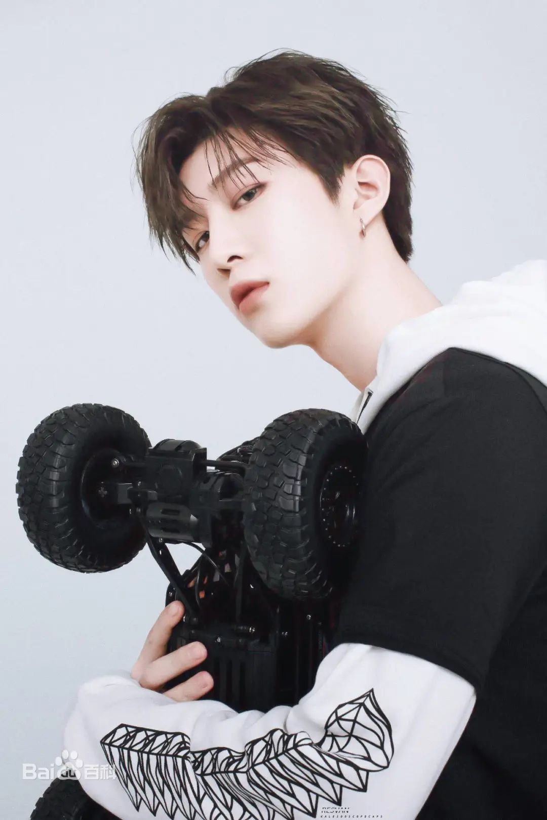 TFBOYS, Ma Sichun, Fan Chengcheng, Lu Hanwei, Zhang Yingying - iNEWS