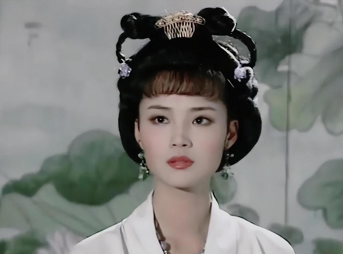 "Shangguan Wan'er" Ru Ping: At the age of 56, she wears clothes that ...