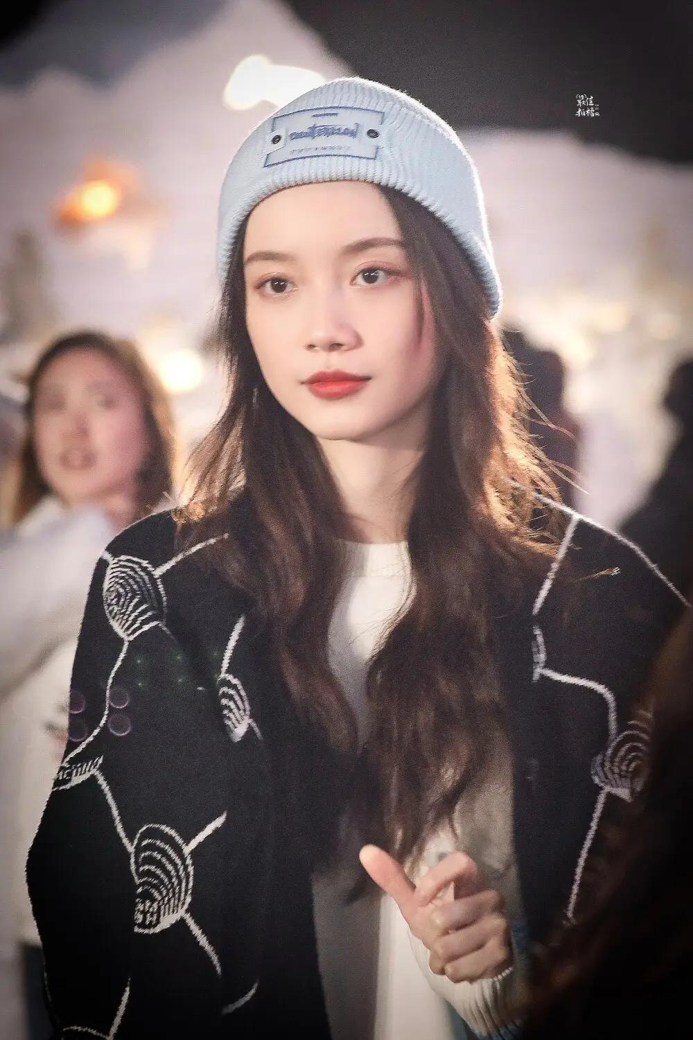 Mingyang Entertainment—Beauty Star-Sun Yihan - iMedia