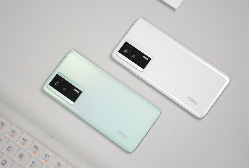 紅米K70趨向完美：驍龍8gen2+2K直屏+影像升級，金屬中框無支架 - 資訊咖