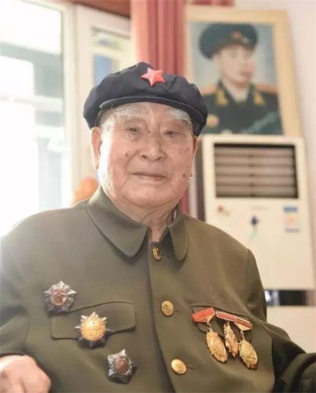 The story of the generals in the history of the Xinjiang Military ...