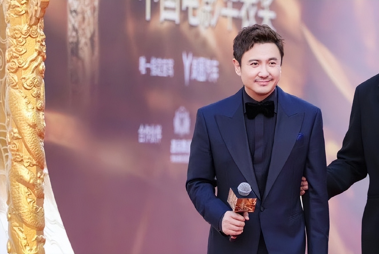 It was revealed that Shen Teng's condition had deteriorated! Falling ...