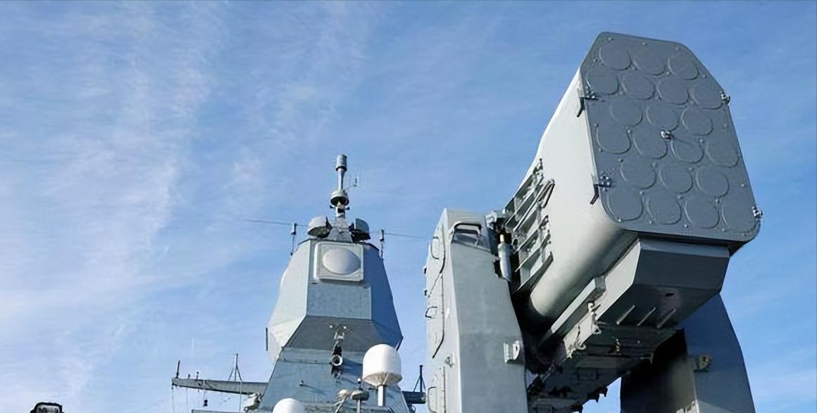 China's 8 Type 055 10,000-ton large-scale drives have been in service ...