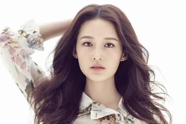 "Less expectations" Li Qin: Take a photo with Yang Yang's fingers, and ...